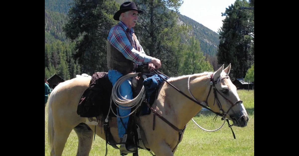 Edward Everett "Jack" Hooker